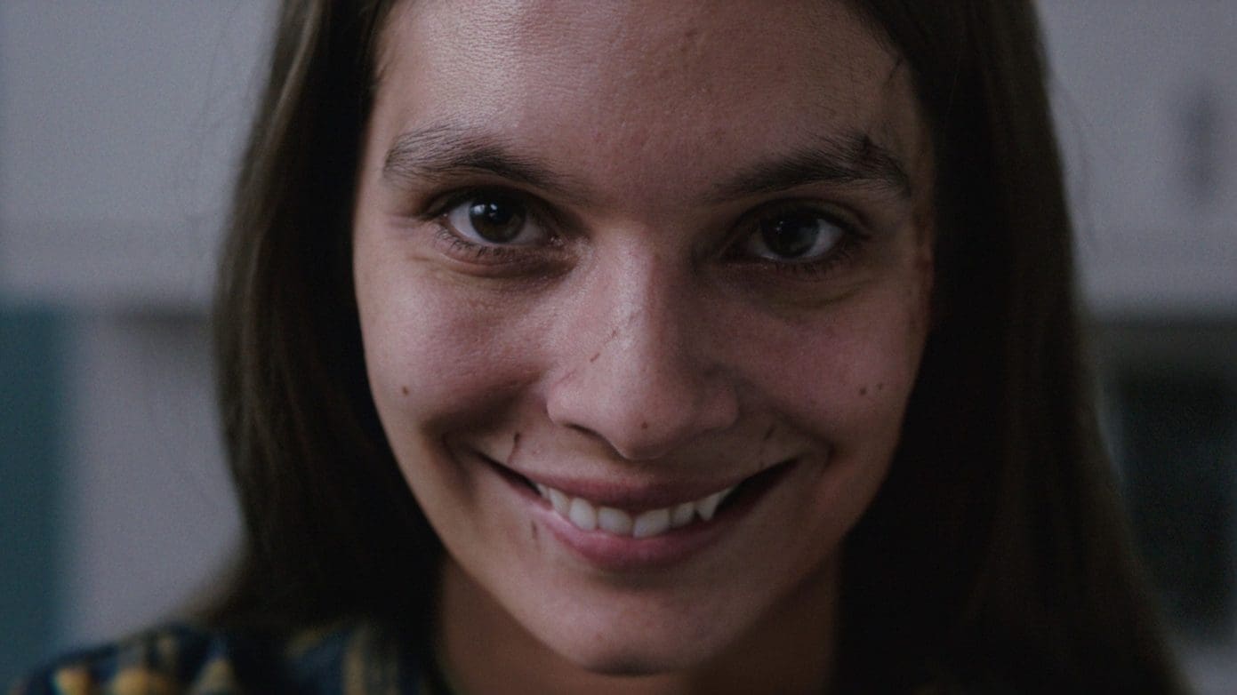 [Review] Despite A Familiar Plot SMILE Delivers Good Scares And A ...