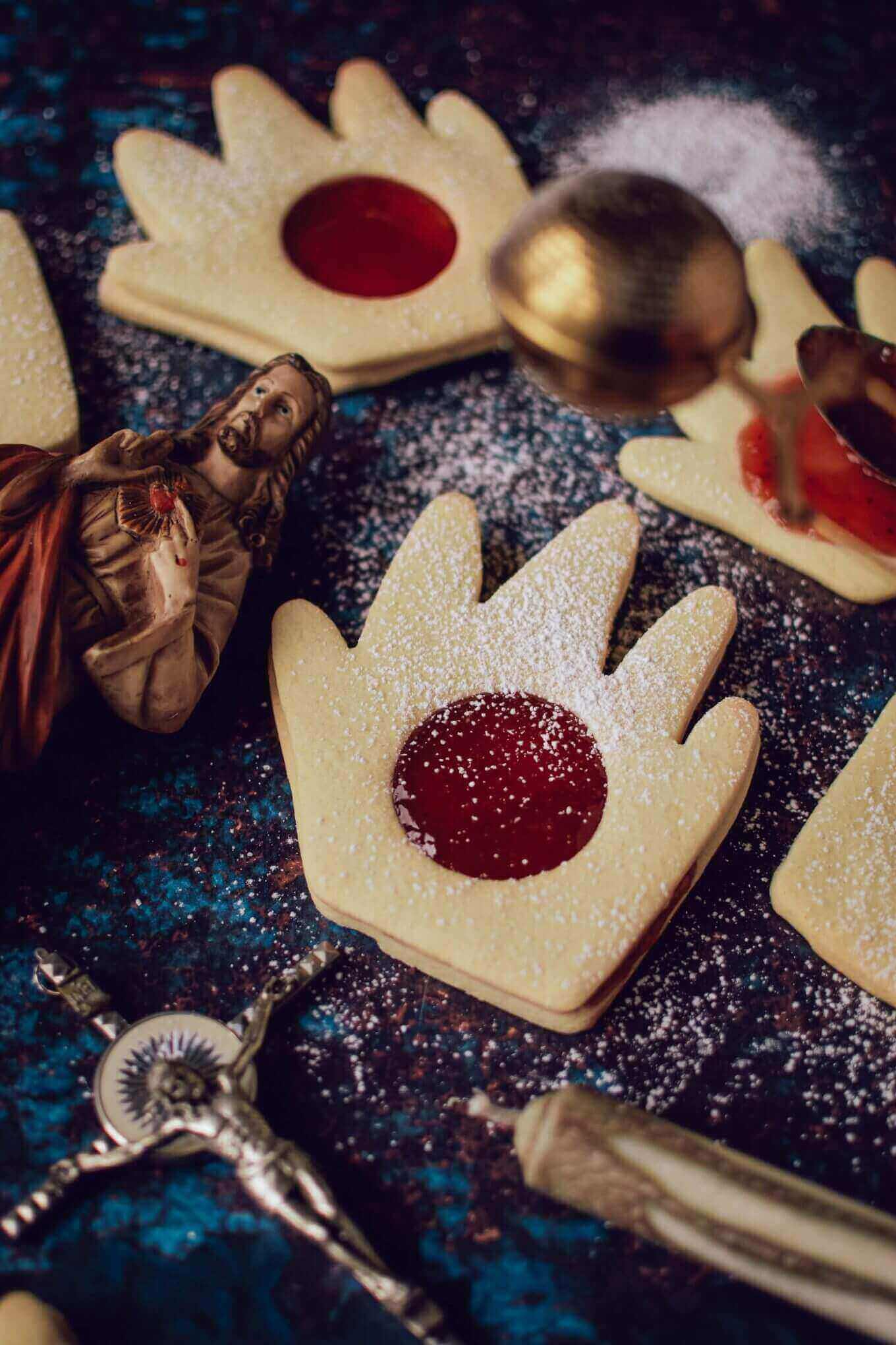 [Horror Recipe] Snackrilegious! STIGMATA-Inspired Shortbread Cookies ...