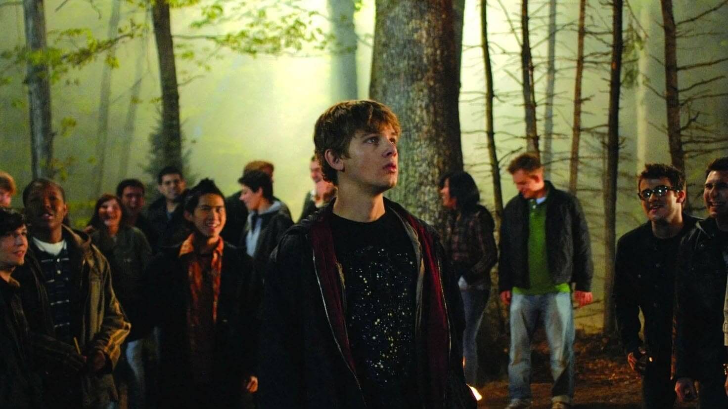 10 Frightfully Festive Birthday Horror Movies That Take The Cake ...