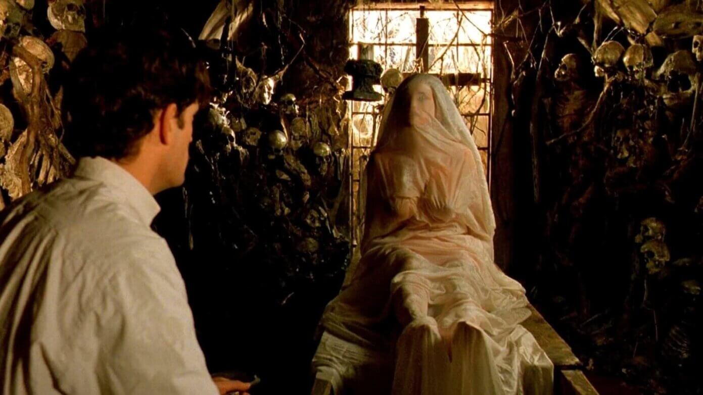 13 Graveyard Horror Movies To Fuel Your Fear of Cemeteries! - Page 2 of ...